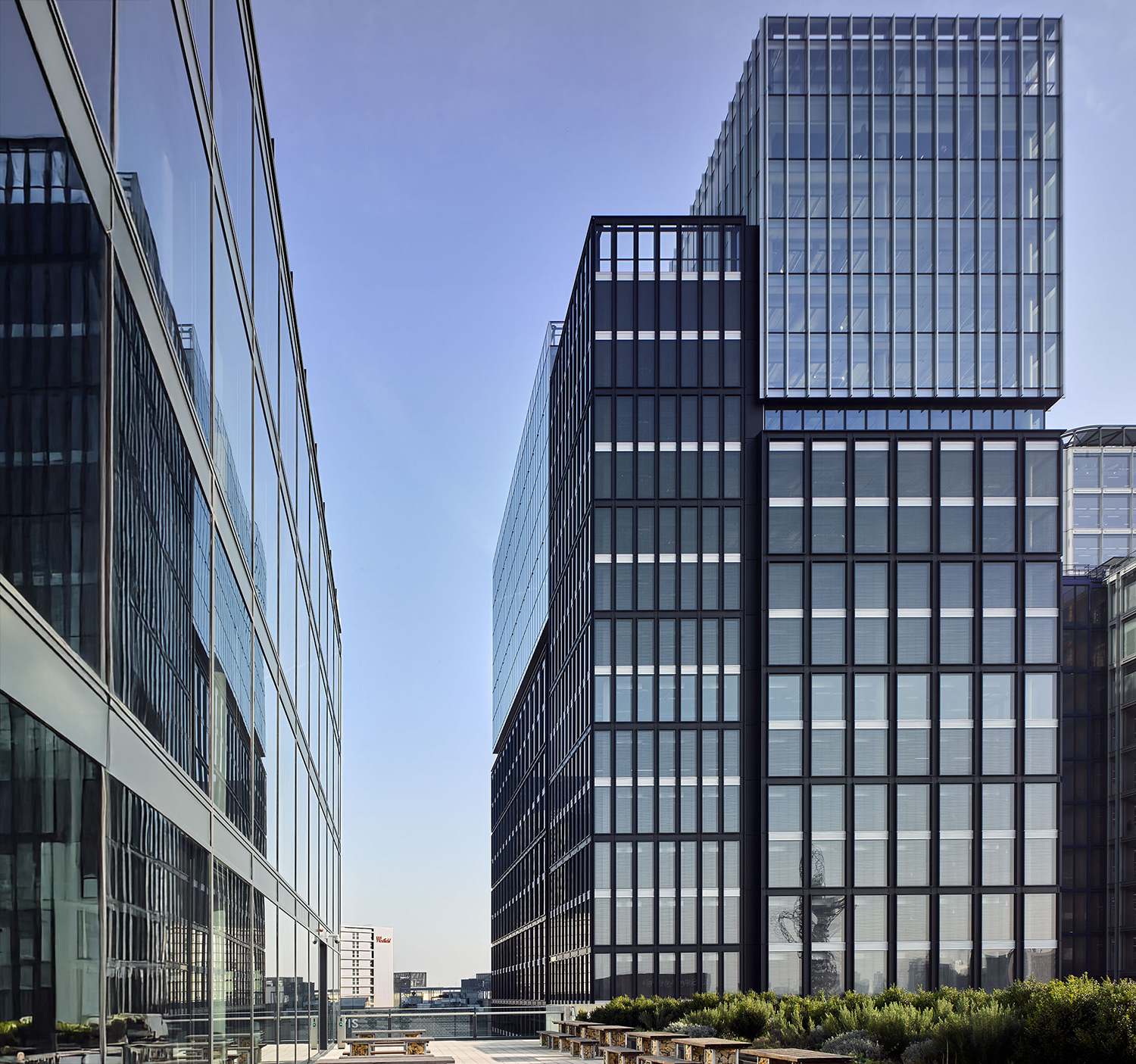 Lendlease – Stratford Cross - LCA